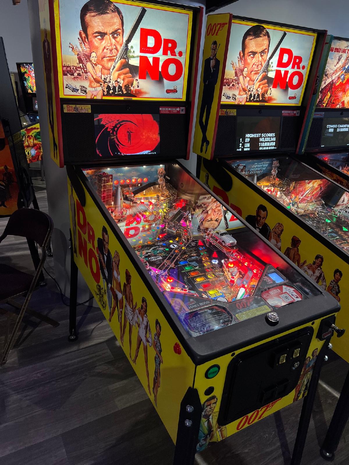 2022 Stern James Bond Dr No at Pinball Hall of Fame Pinball Museum ...